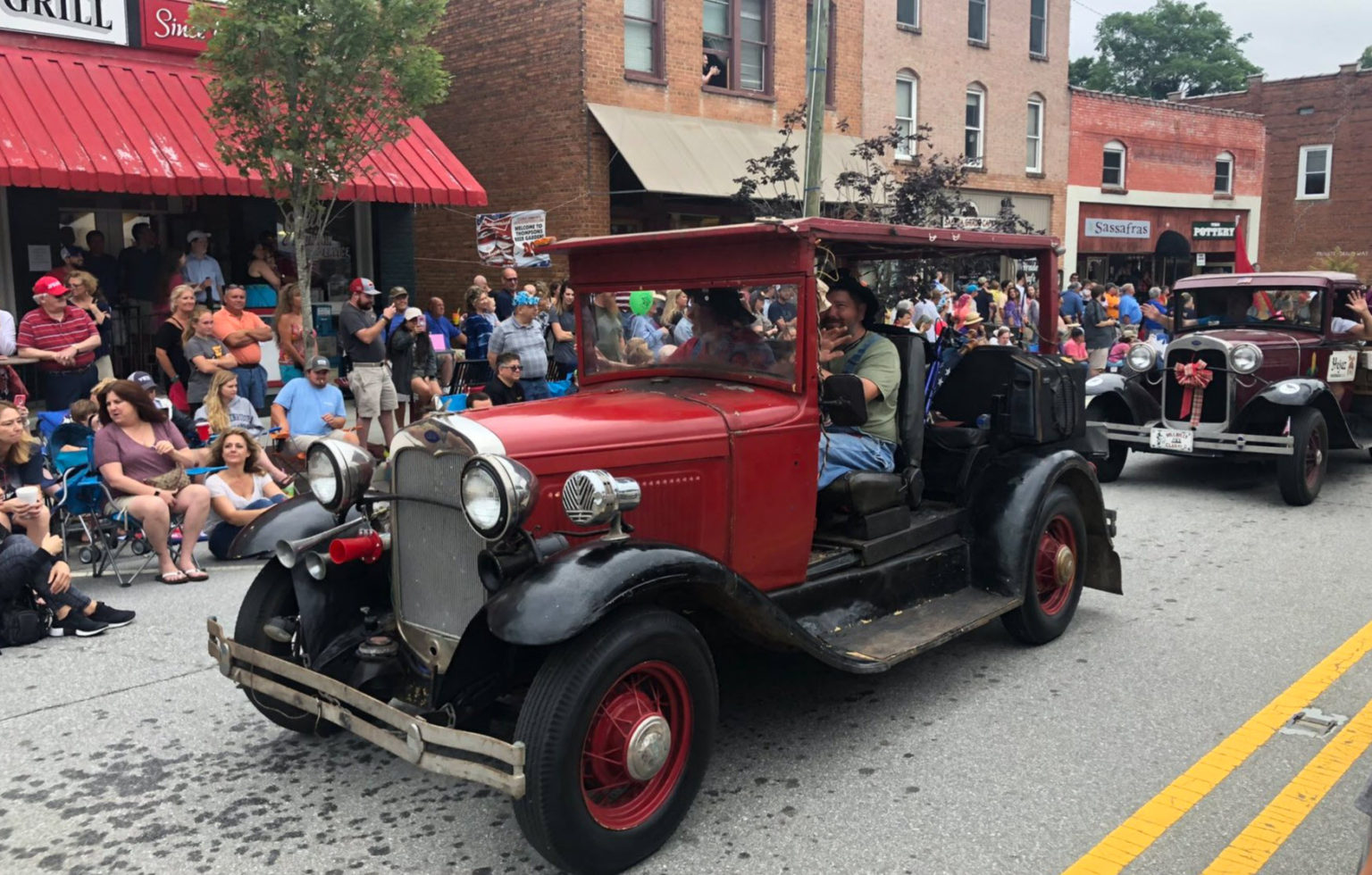 60th Annual Coon Dog Day Festival In Saluda | HendoLife